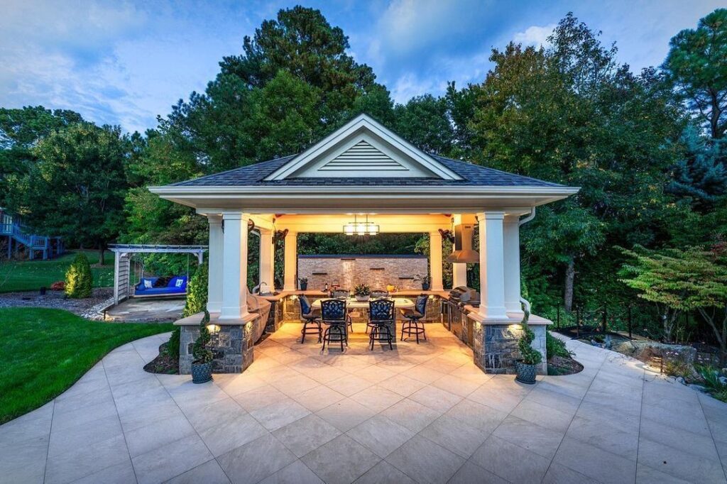 The Summerset Outdoor Kitchen Planning Series: Location - Summerset Grills